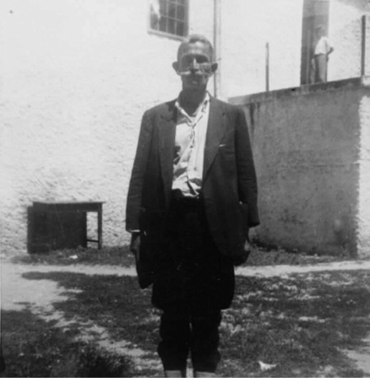 Južnoslavenska narodna epika - guslari iz stolačkog kraja