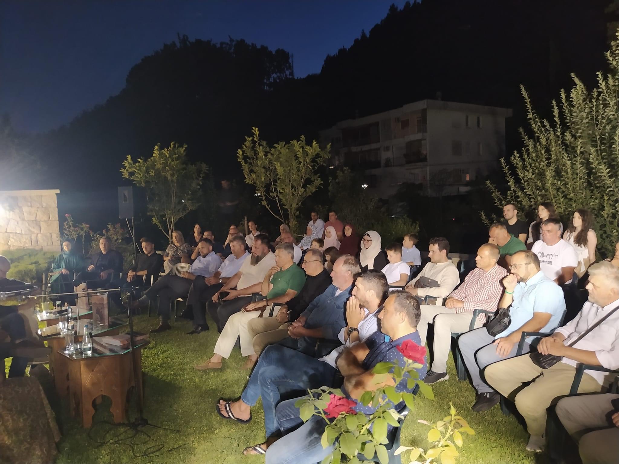 U avliji Tekije Stolac promovisana knjiga “Putem svile”