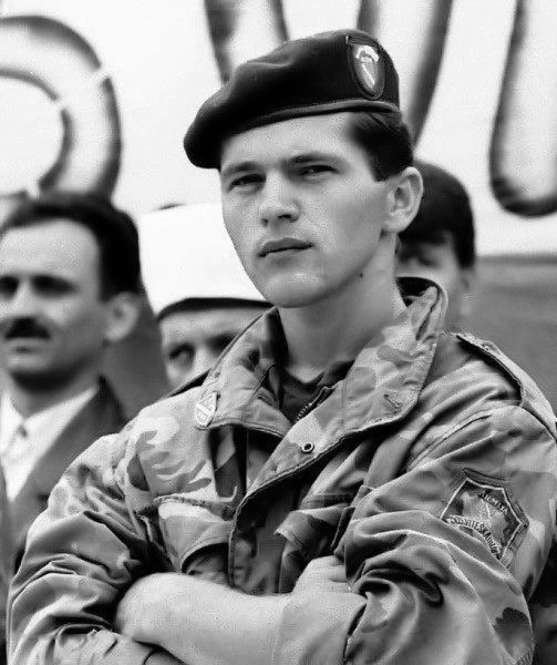 Na današnji dan prije 28 godina poginuo je legendarni komandant Izet Nanić